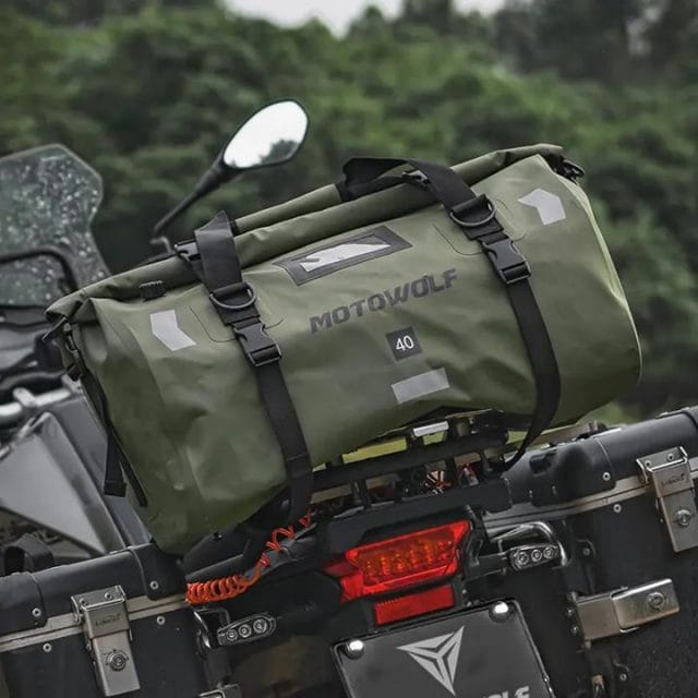 MOTOWOLF Tail Bag for Motorbike (40 liter) - Camo - Gear Time